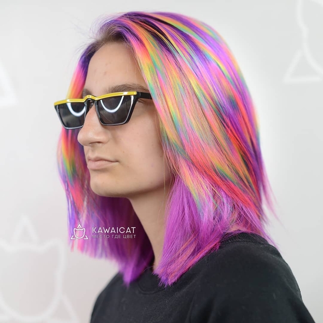 Цветные окрашивания волос Антоцианином и Crazy Color от 1500 руб. в ...
